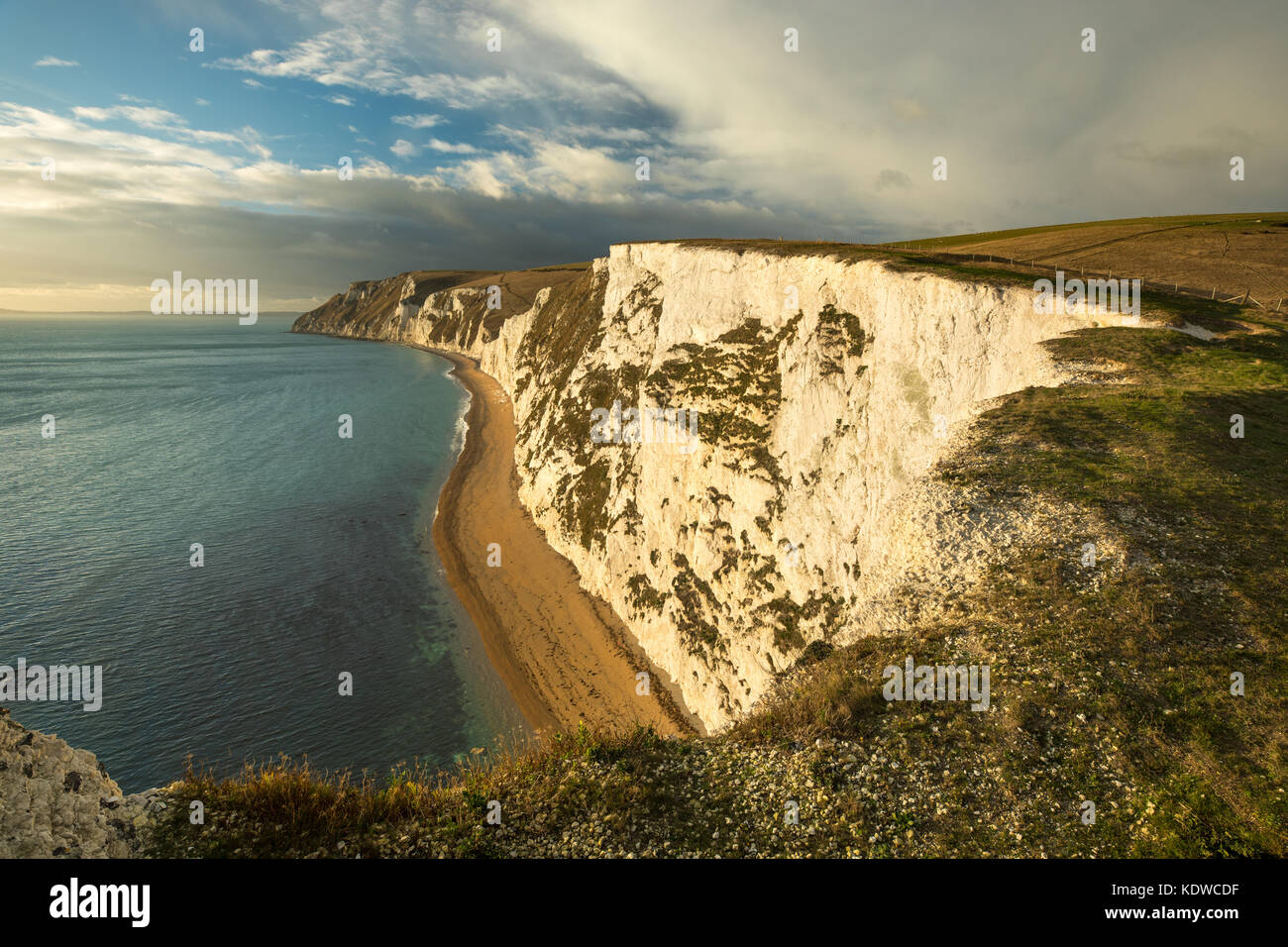 White cliffs, dorset, england, england hi-res stock photography and ...