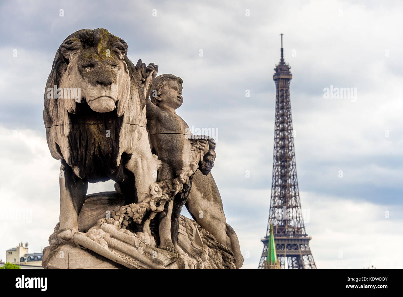 Statues on Pont Alexandre III in Paris Stock Photo - Alamy