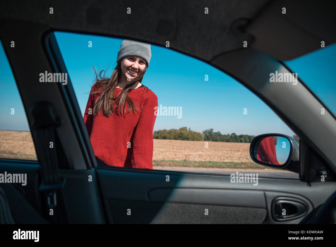 woman opening car door on highway Stock Photo - Alamy woman opening car door on highway Stock Photo - Alamy