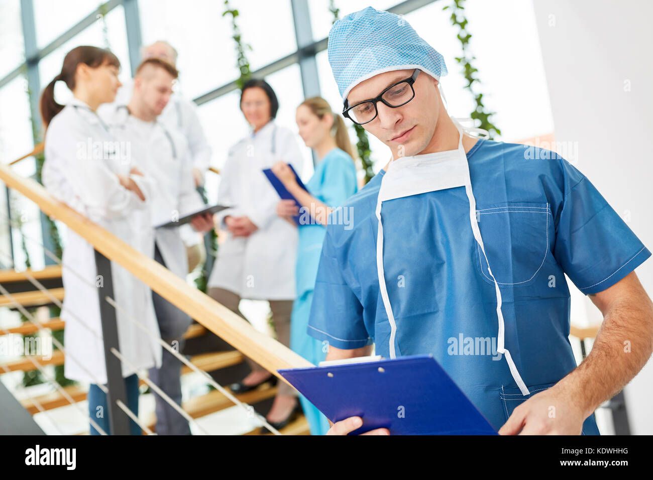 Young physician and surgeon with intensive Care team Stock Photo - Alamy