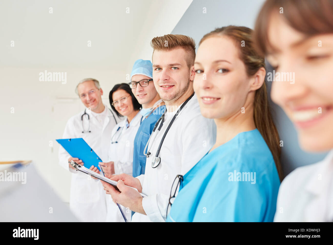 Medicine students training hi-res stock photography and images - Alamy