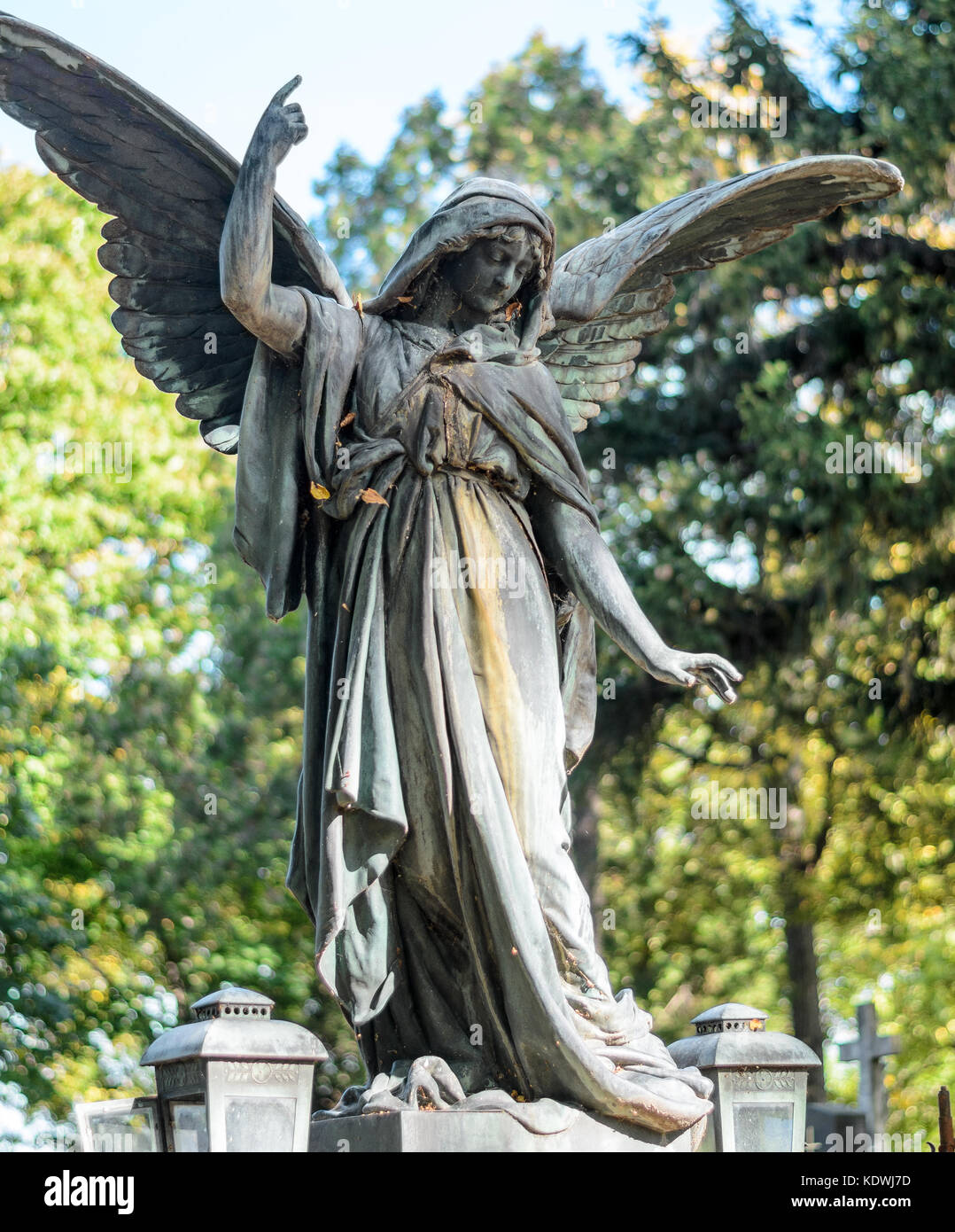 Angel statue at Vienna Cemetery, Austria Stock Photo - Alamy