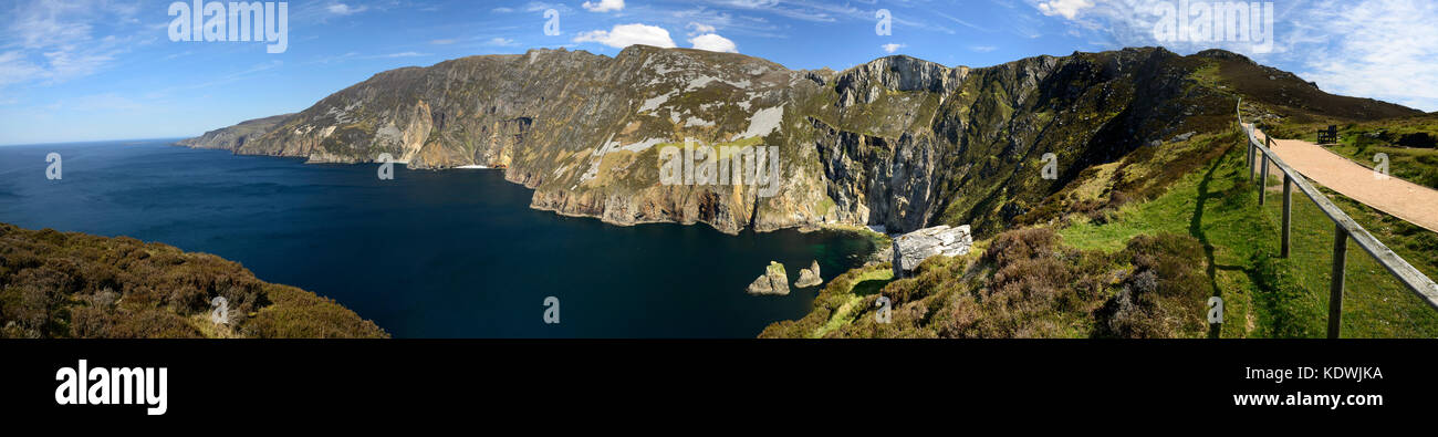 Sliabh liag donegal hi-res stock photography and images - Alamy