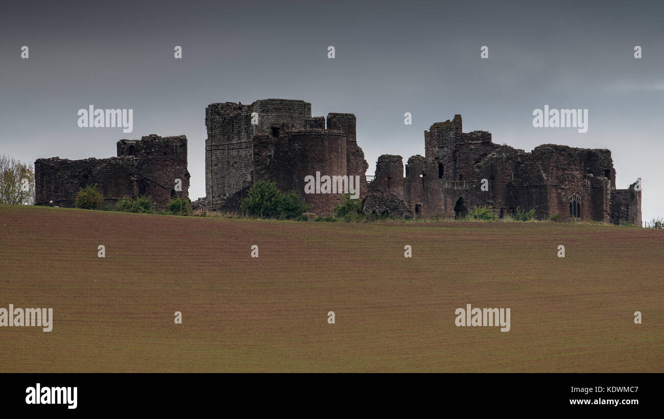 Historic goodrich castle hi-res stock photography and images - Alamy