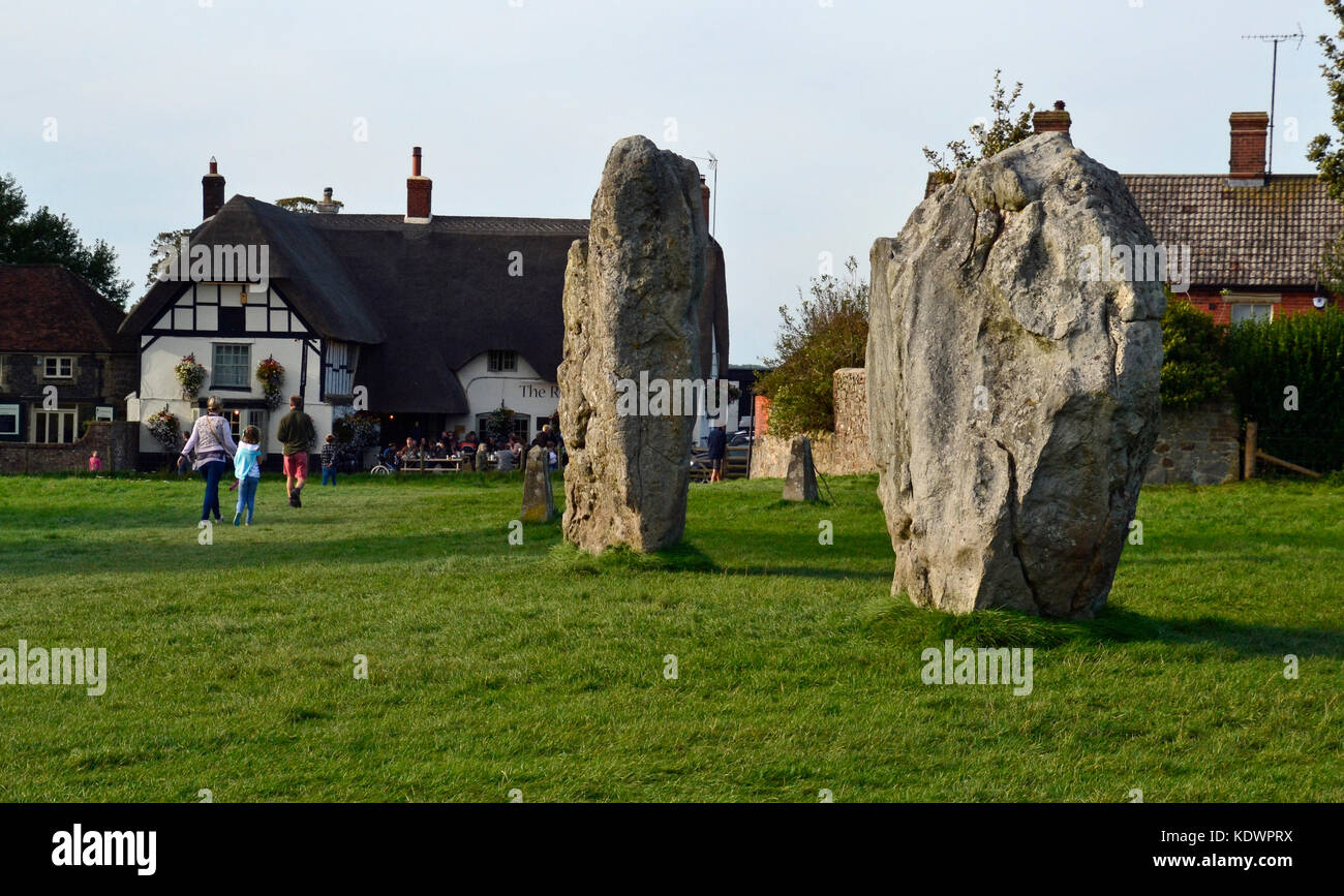 Stones henge hi-res stock photography and images - Alamy