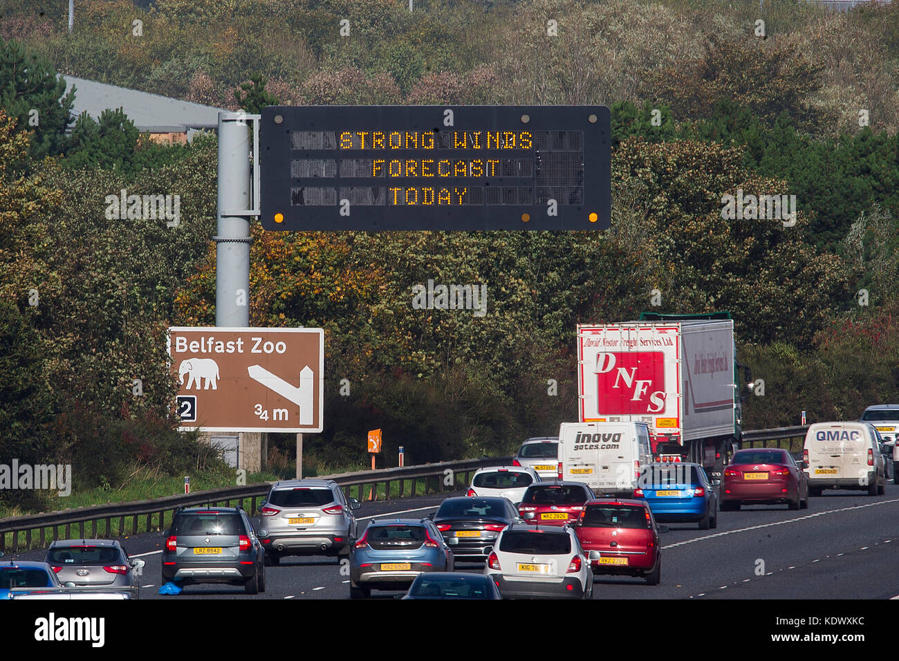 Ireland motorway sign hi-res stock photography and images - Alamy
