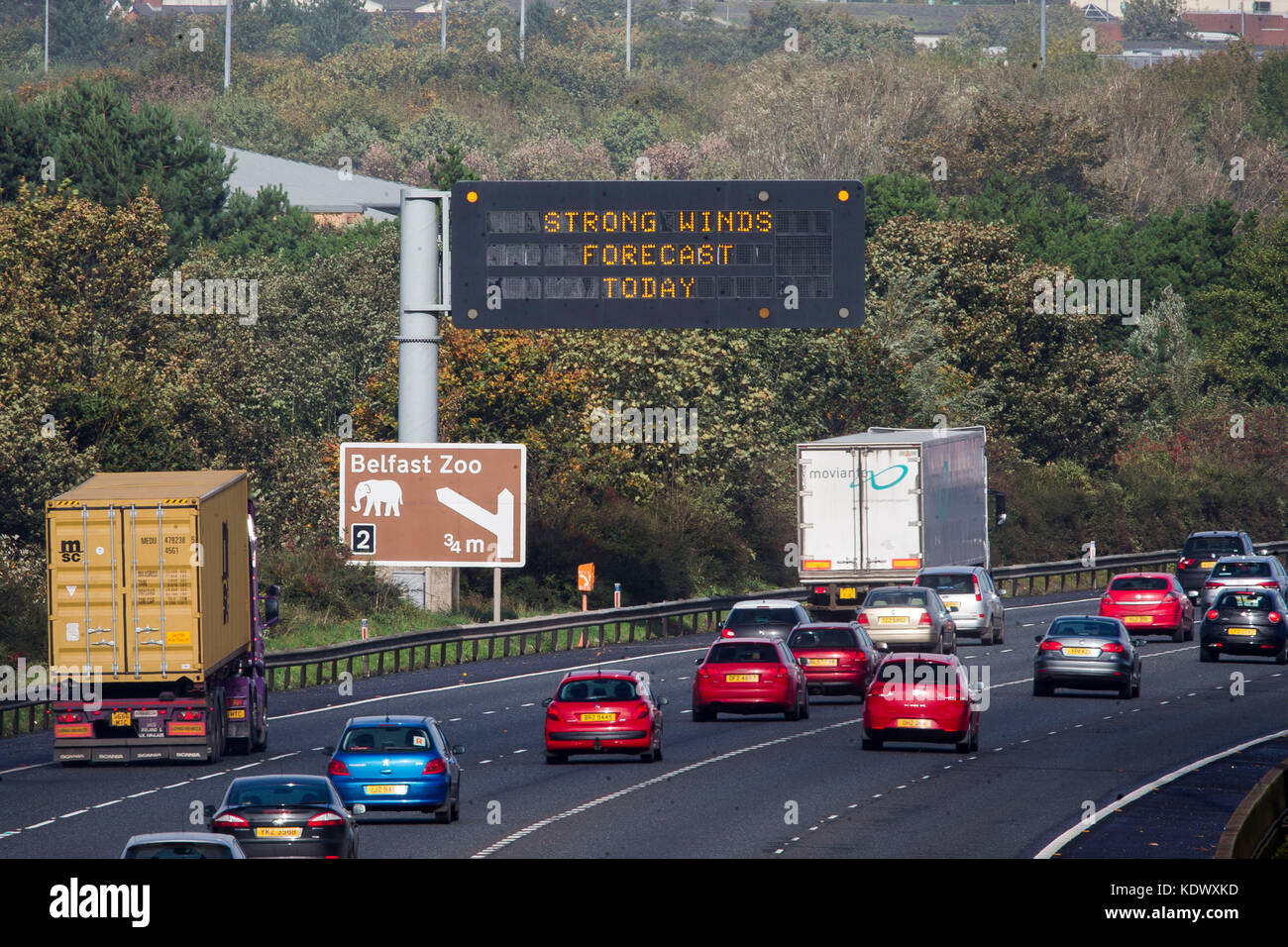 80mph sign hi-res stock photography and images - Alamy