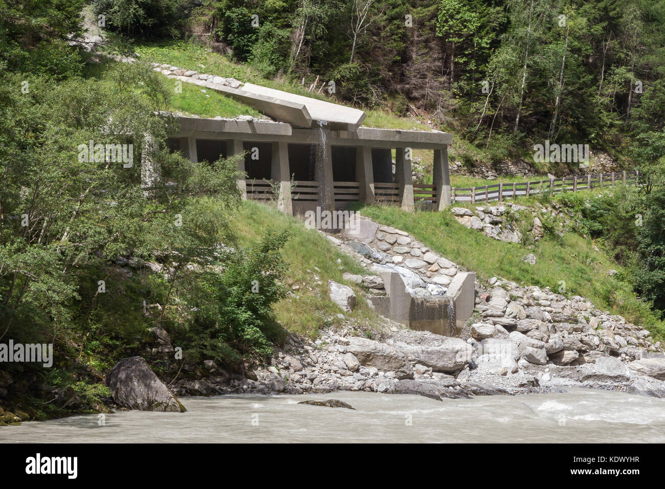 Alpine pathway hi-res stock photography and images - Alamy