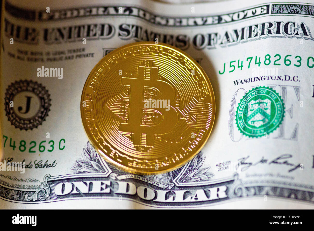 E dollar bill hi-res stock photography and images - Alamy