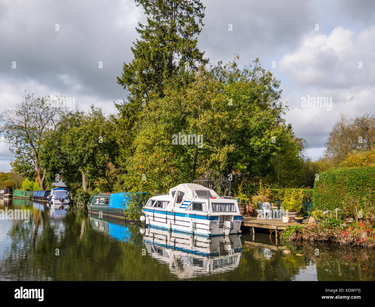 River Kennet, Newbury, Berkshire, England, UK, GB Stock Photo - Alamy