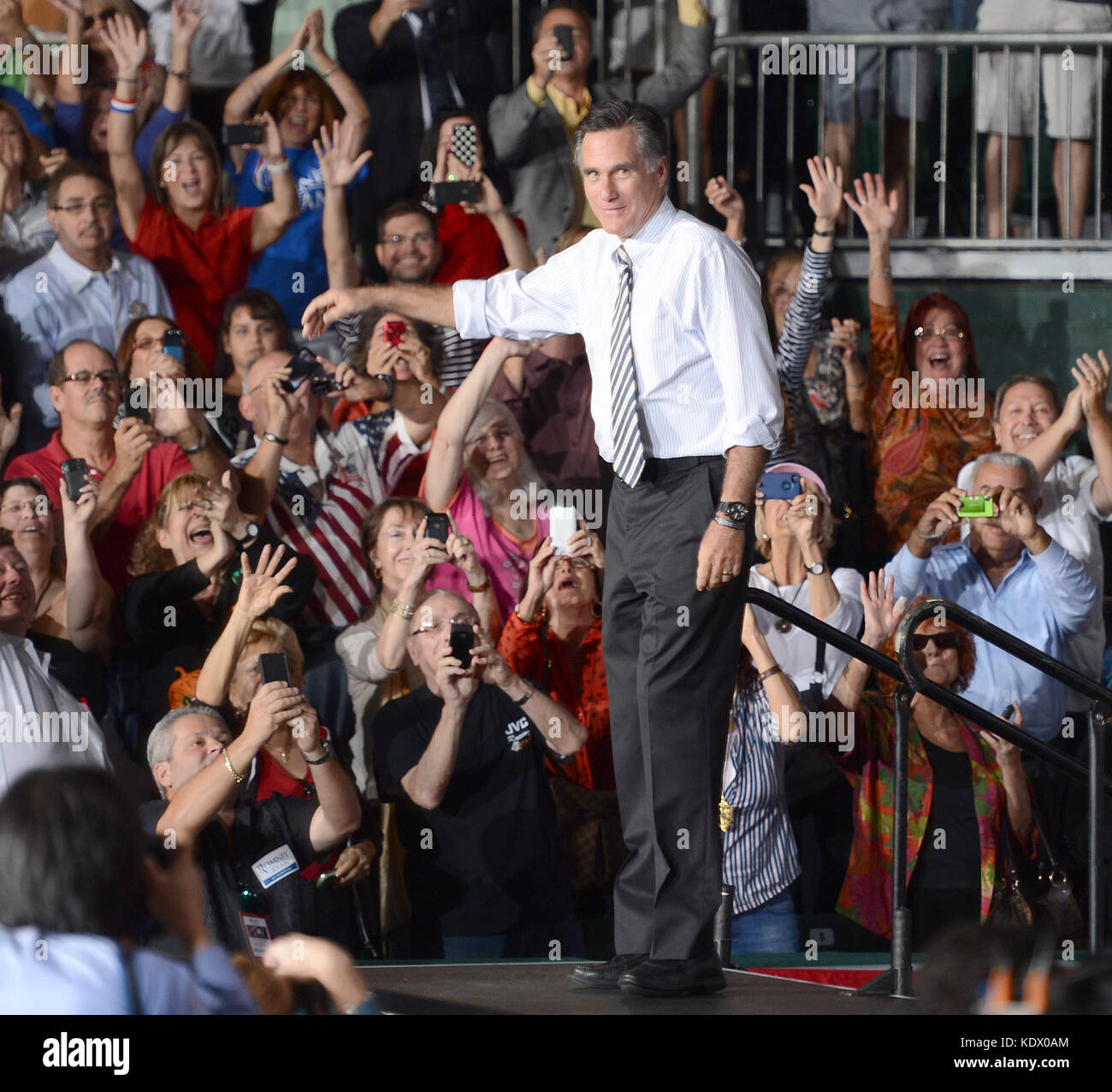 Former sen connie mack hi-res stock photography and images - Alamy