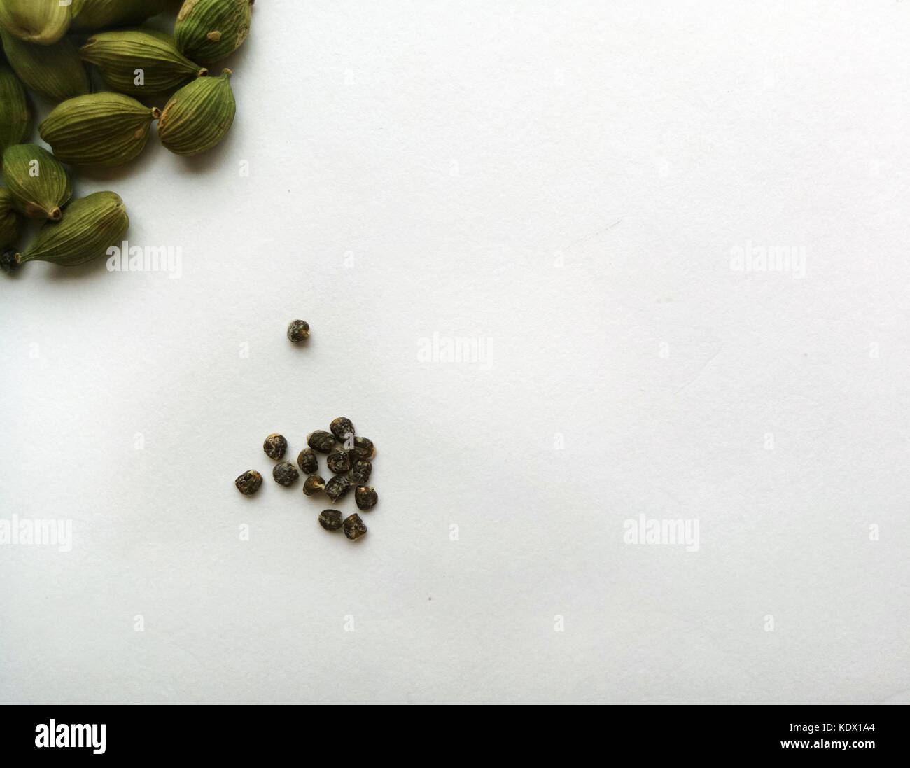 Cardamom green hi-res stock photography and images - Alamy