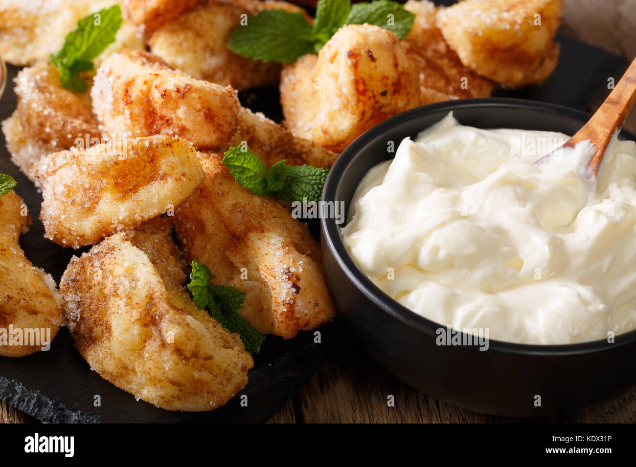 Deep fried fruit hi-res stock photography and images - Alamy