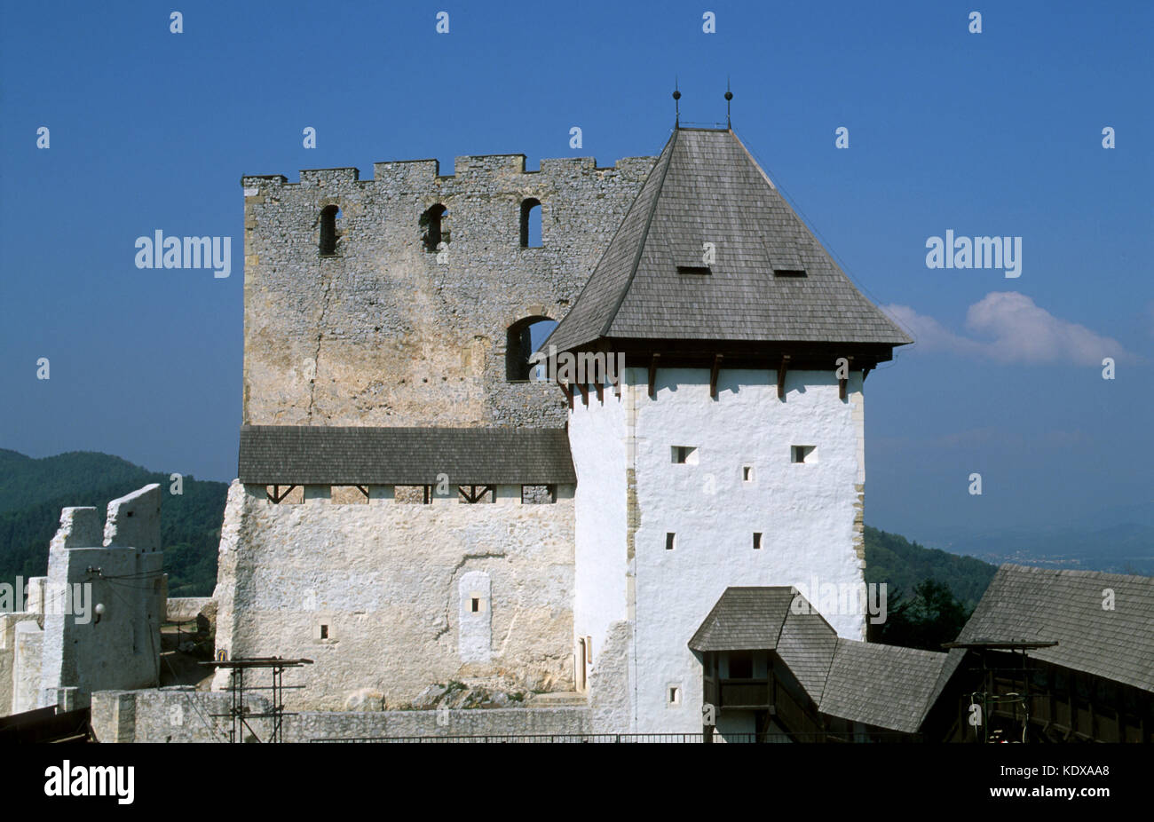 Slowenien, Celje, Burg Stari Grad Stock Photo - Alamy