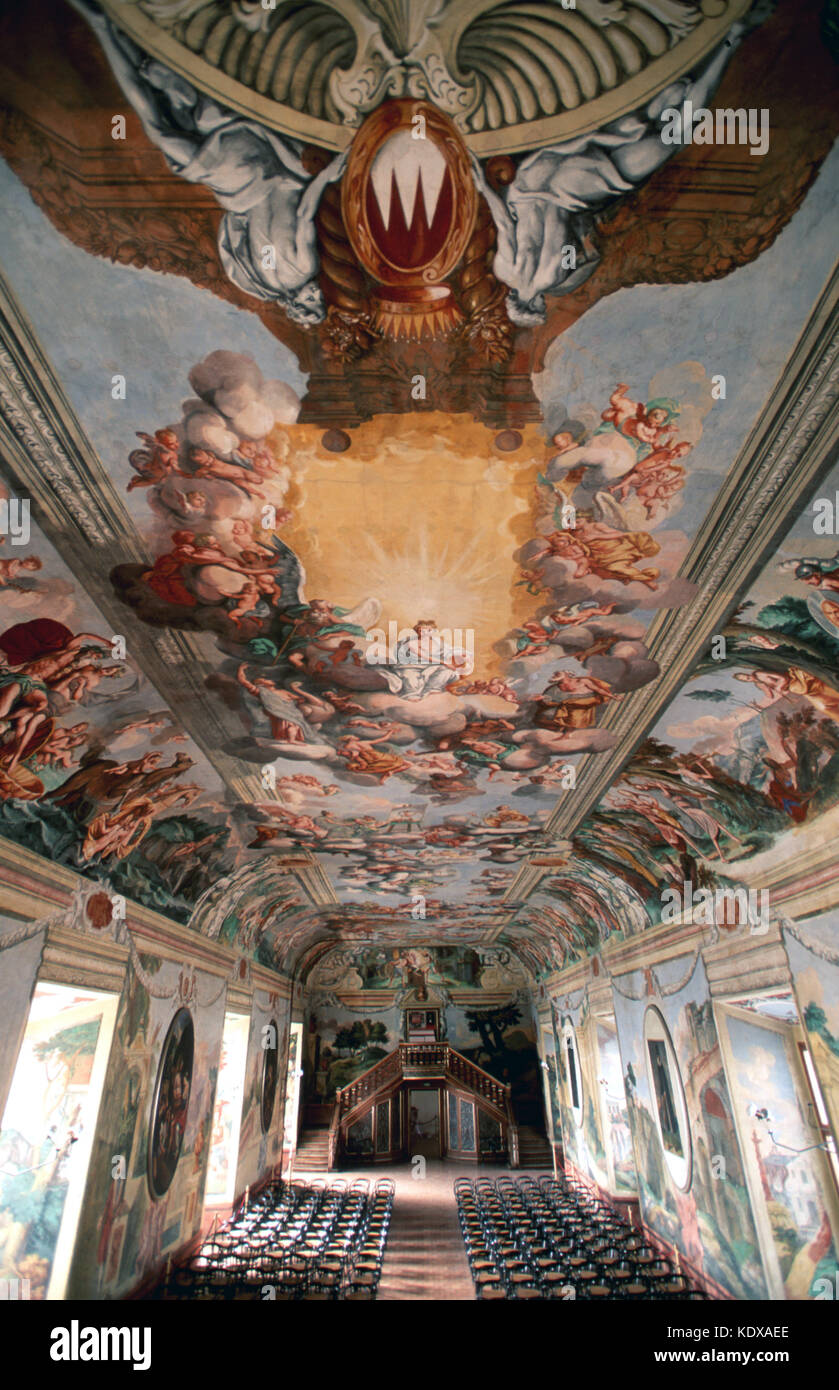 Slowenien, Brezice, im Schloss Brezice Stock Photo - Alamy