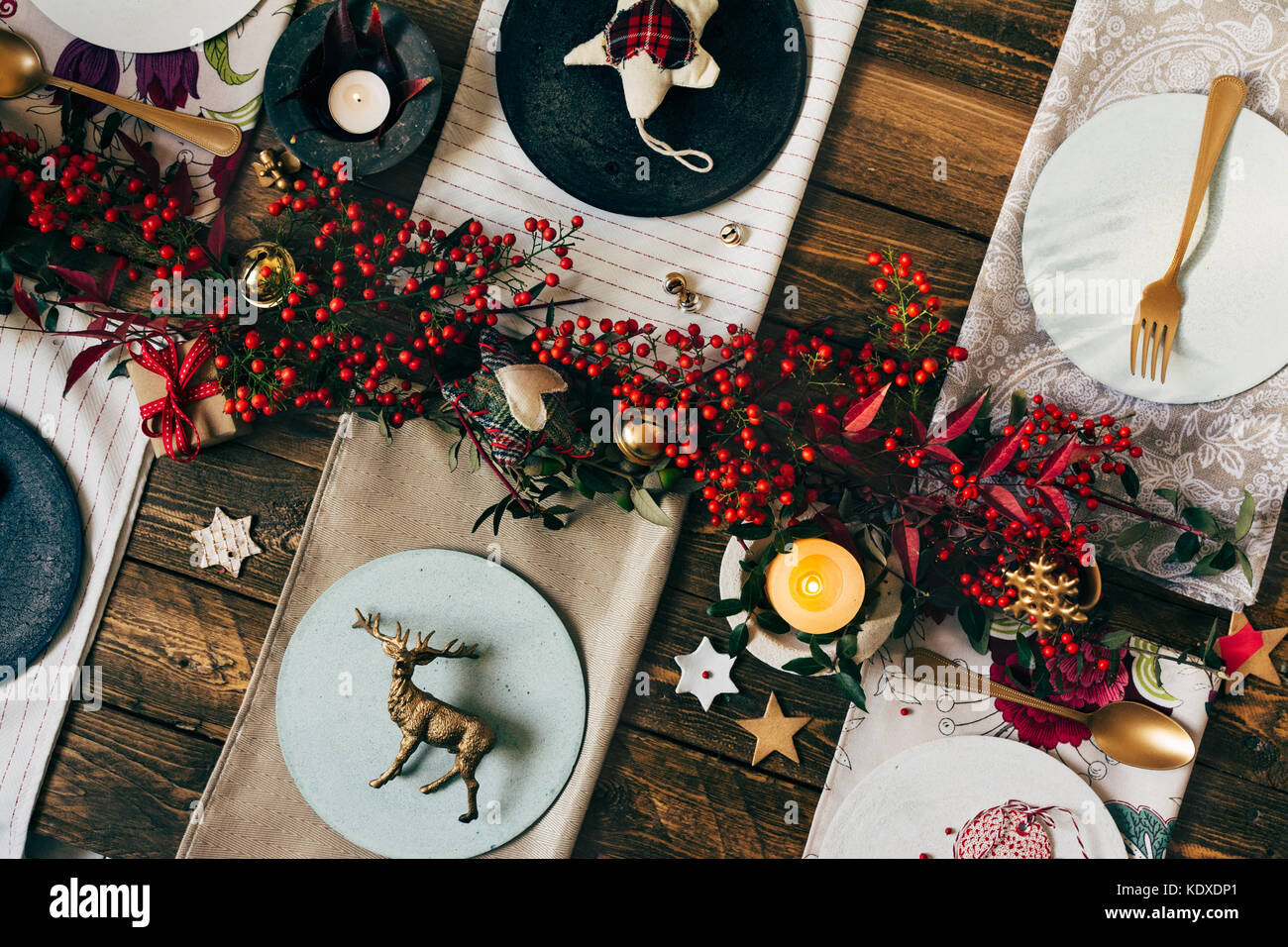 Overhead shoot hi-res stock photography and images - Alamy