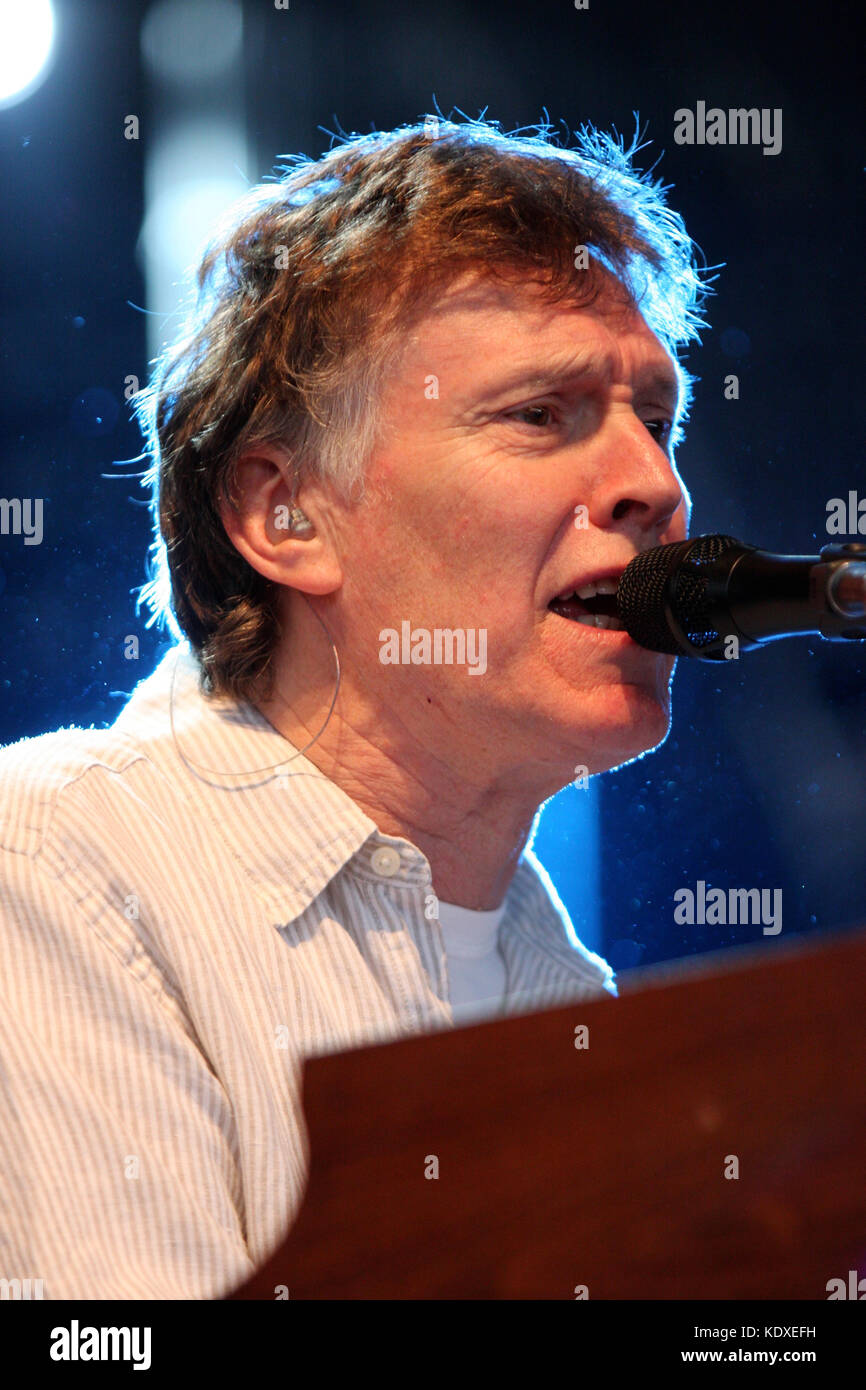 Steve winwood singer hi-res stock photography and images - Alamy