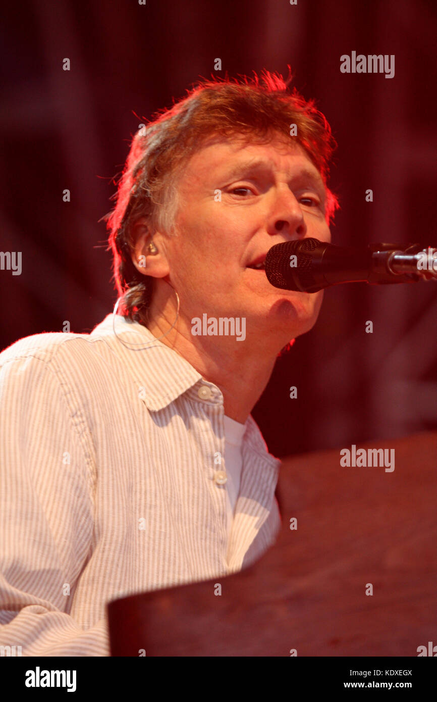 Steve winwood singer hi-res stock photography and images - Alamy