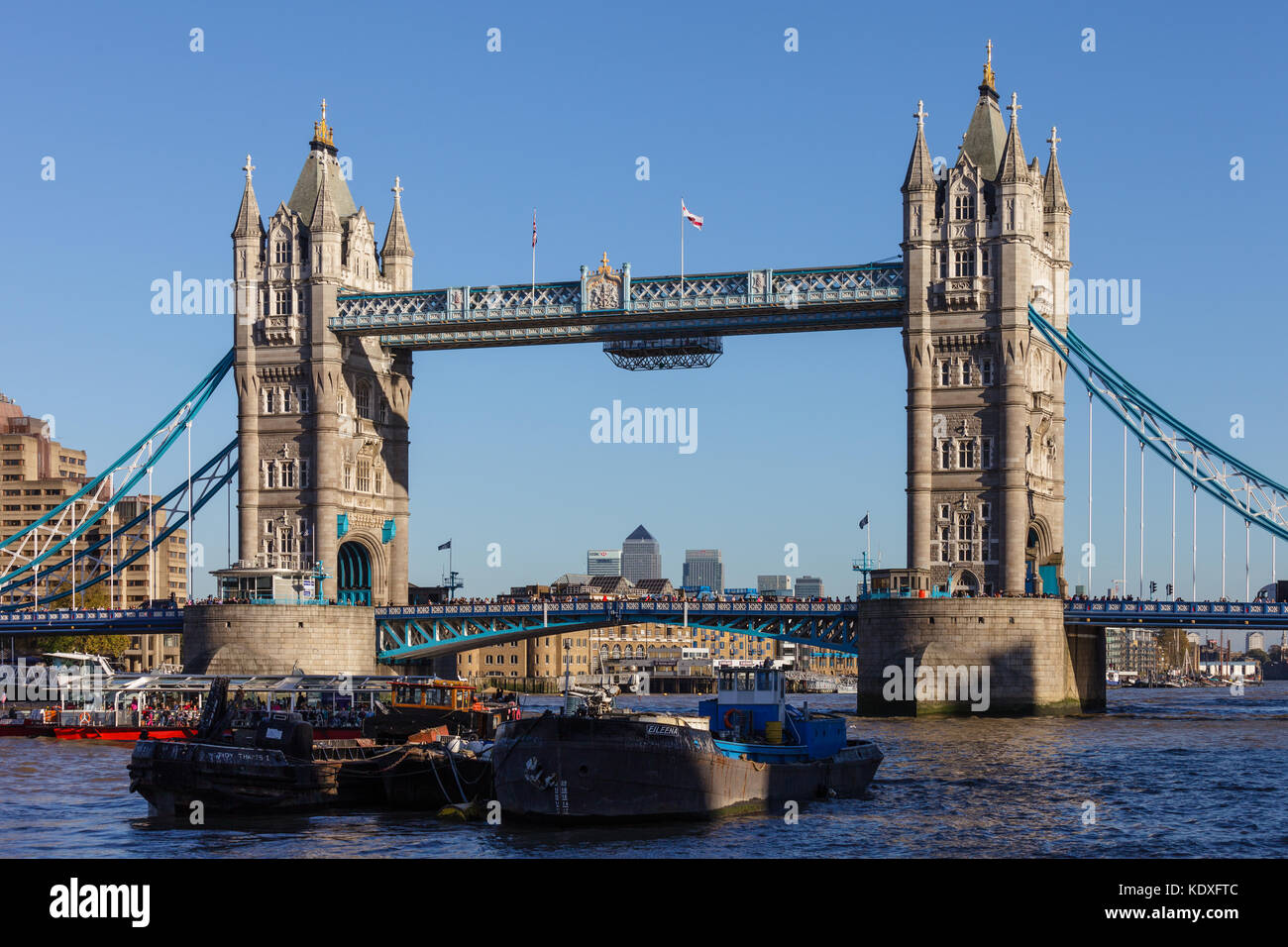 Towers hi res hi-res stock photography and images - Alamy