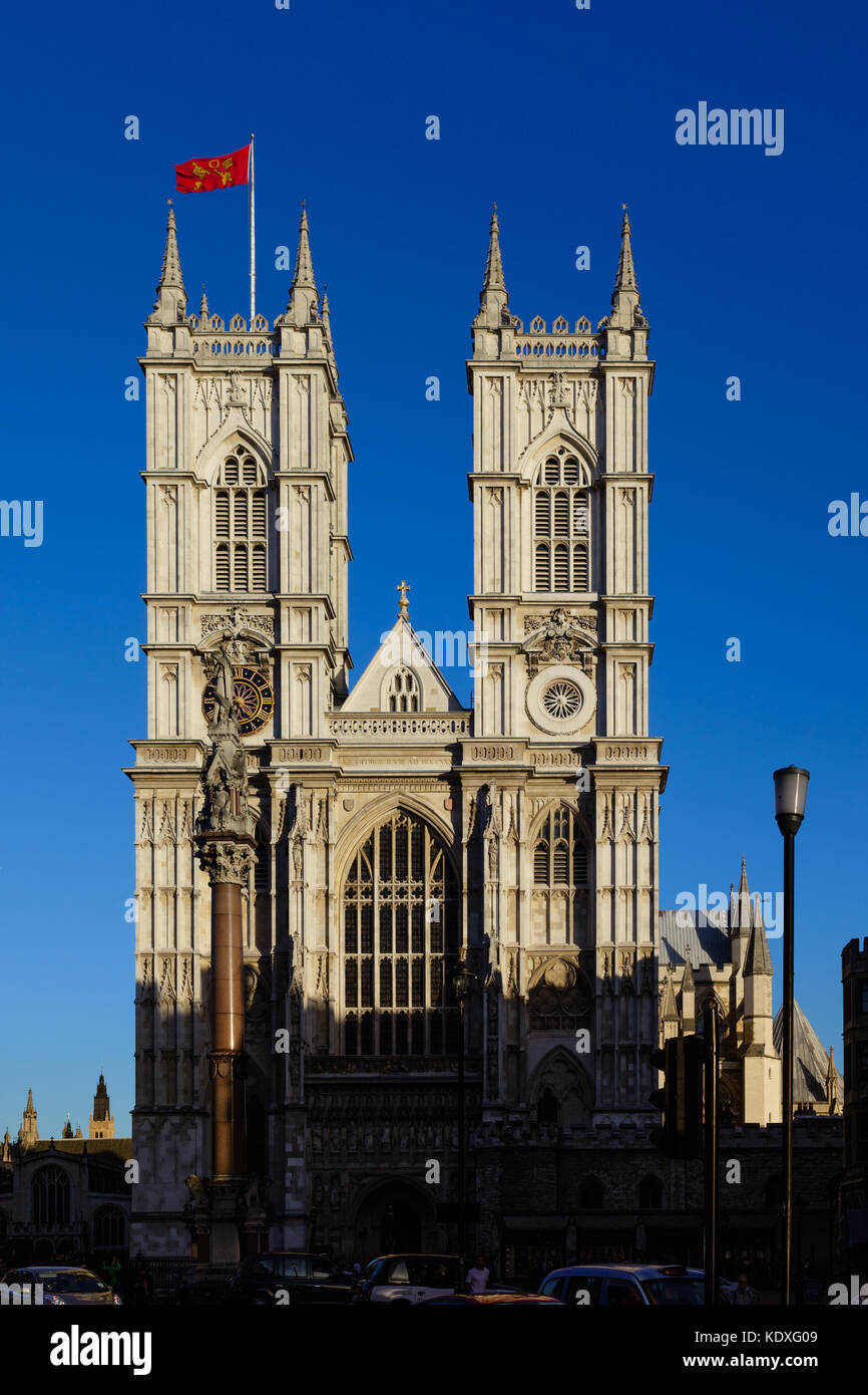 Westminster abbey and blue sky abbey hi-res stock photography and ...