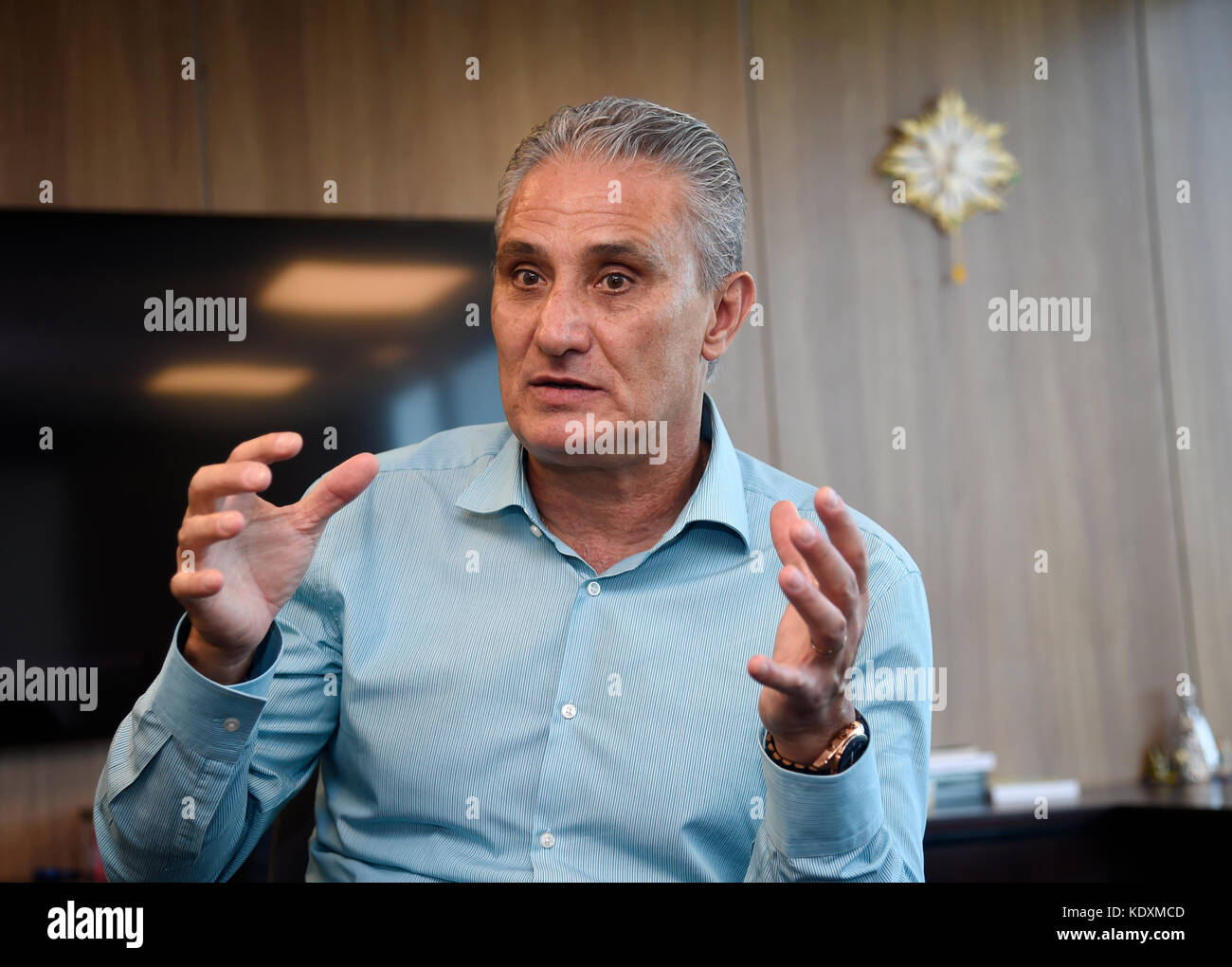 Brazilian national team coach hi-res stock photography and images - Alamy