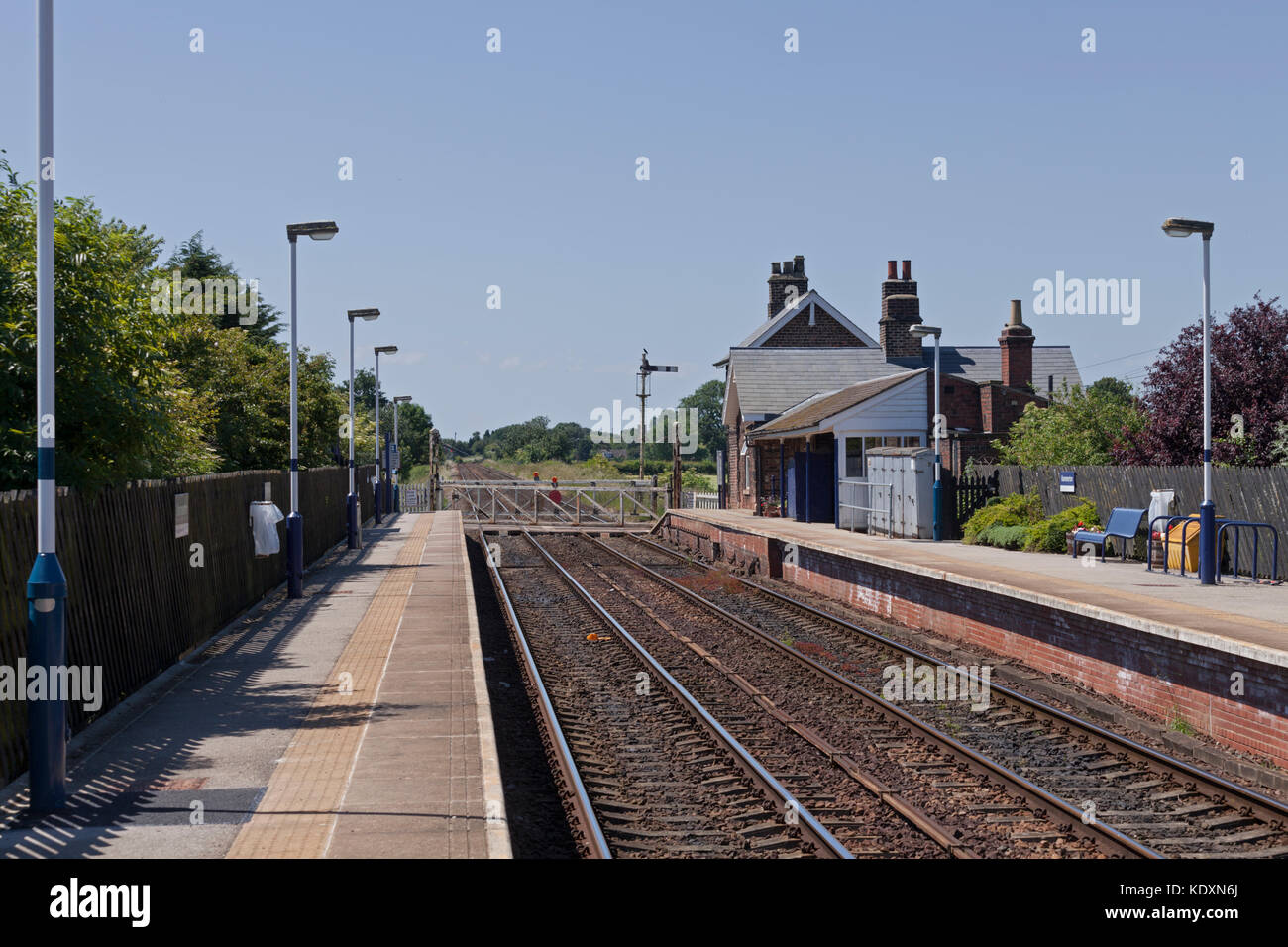 Harrogate railway station hi-res stock photography and images - Alamy