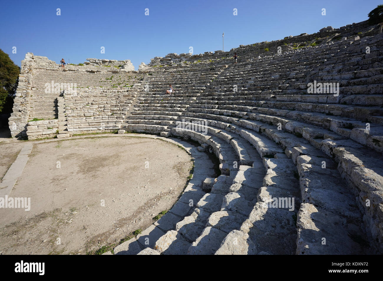 Greek amphitheatre archeological ruins hi-res stock photography and ...