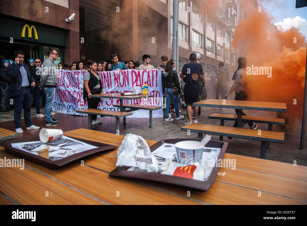 Student work mcdonald's hi-res stock photography and images - Alamy