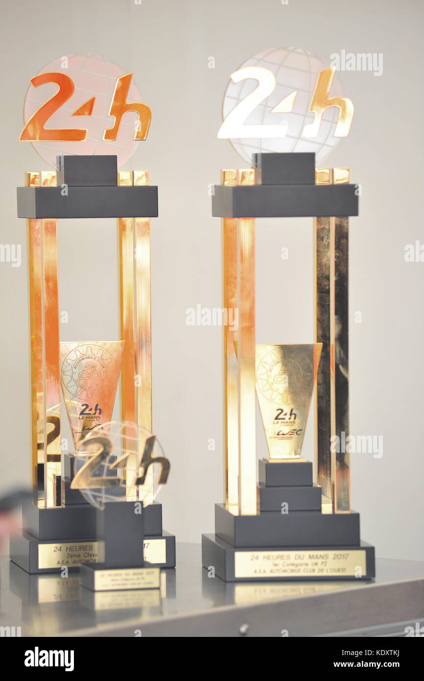Le mans 24 hours trophy High Resolution Stock Photography and Images ...