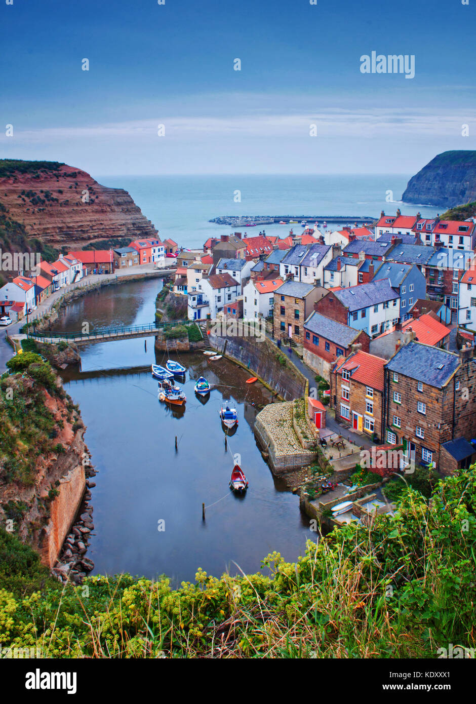 Staithes hi-res stock photography and images - Alamy