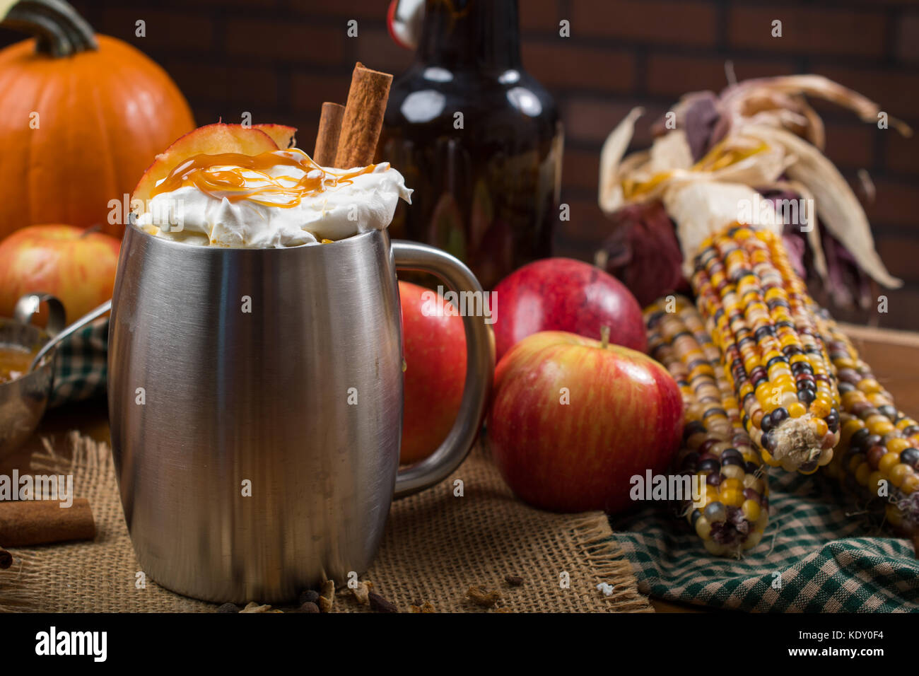 Indian corn hi-res stock photography and images - Alamy