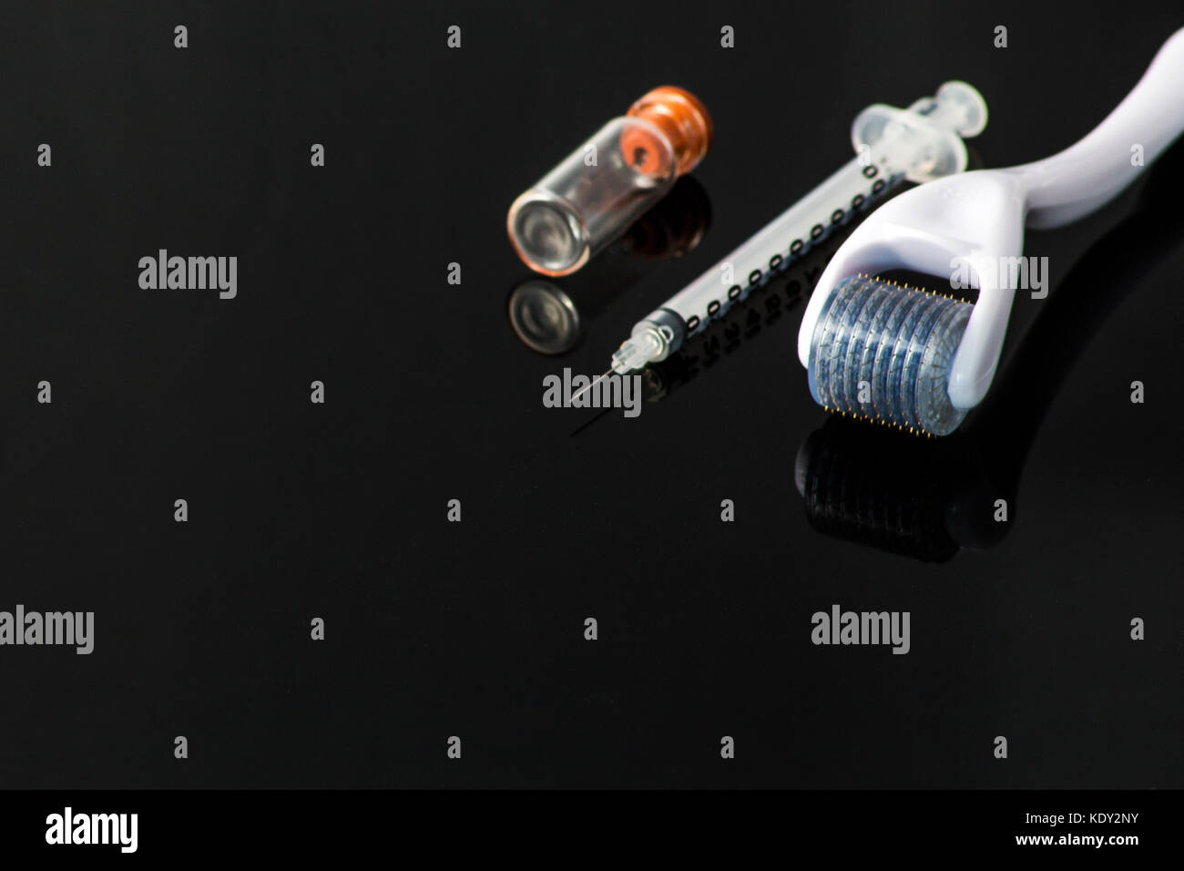 Dermaroller for medical micro needling therapy Stock Photo - Alamy