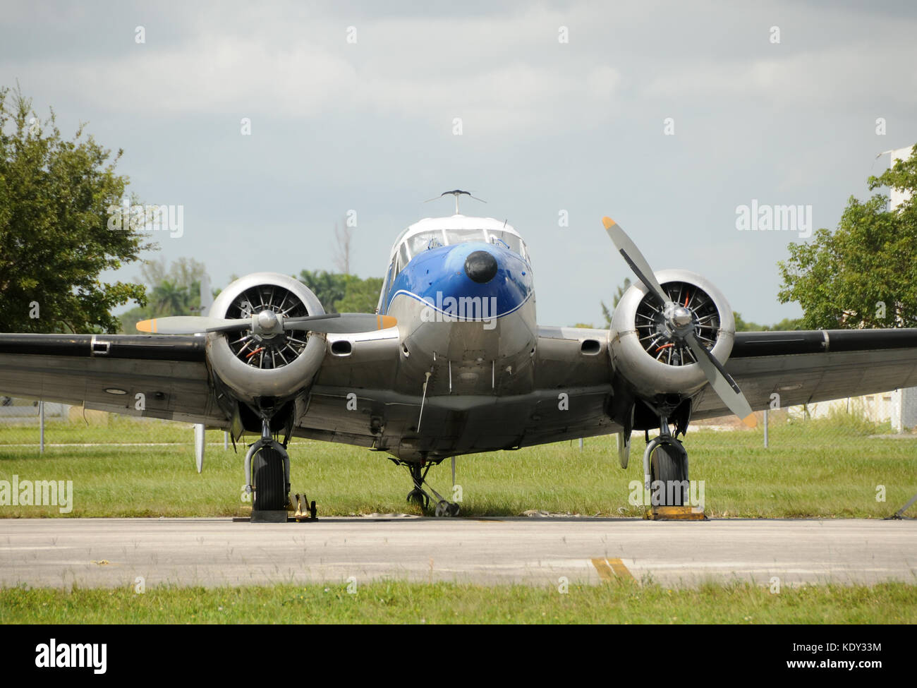 Front view of vintage turboprop airplane Stock Photo - Alamy
