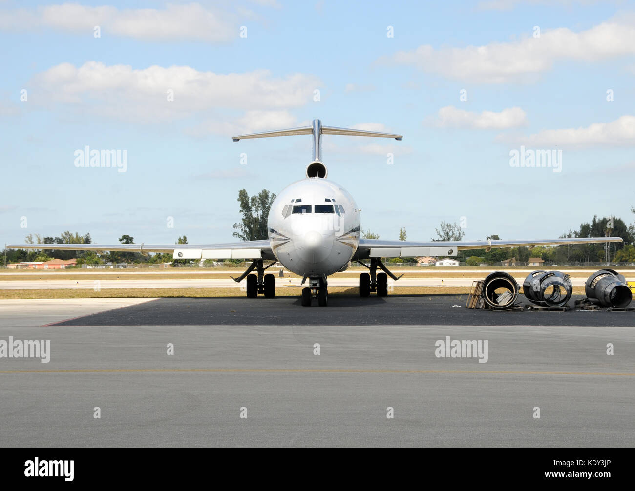Parts of jet engine hi-res stock photography and images - Alamy