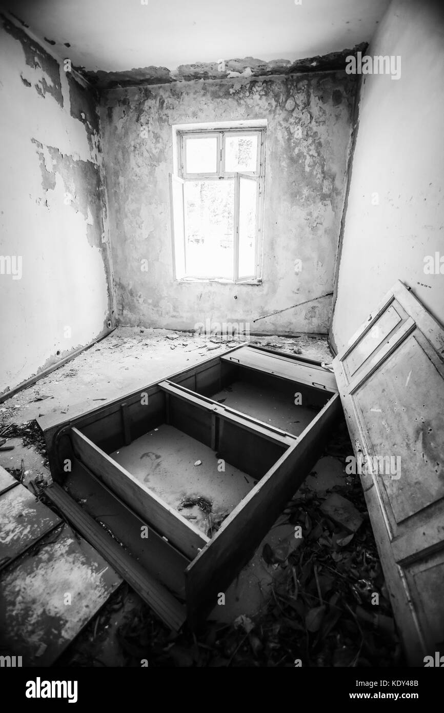 Inside old abandoned dusty room Black and White Stock Photos & Images ...
