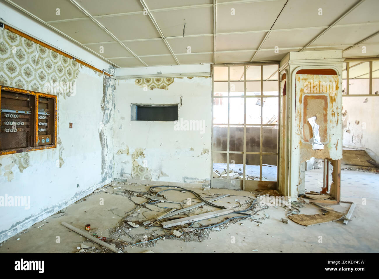 The interior of an old ruined hotel Stock Photo - Alamy