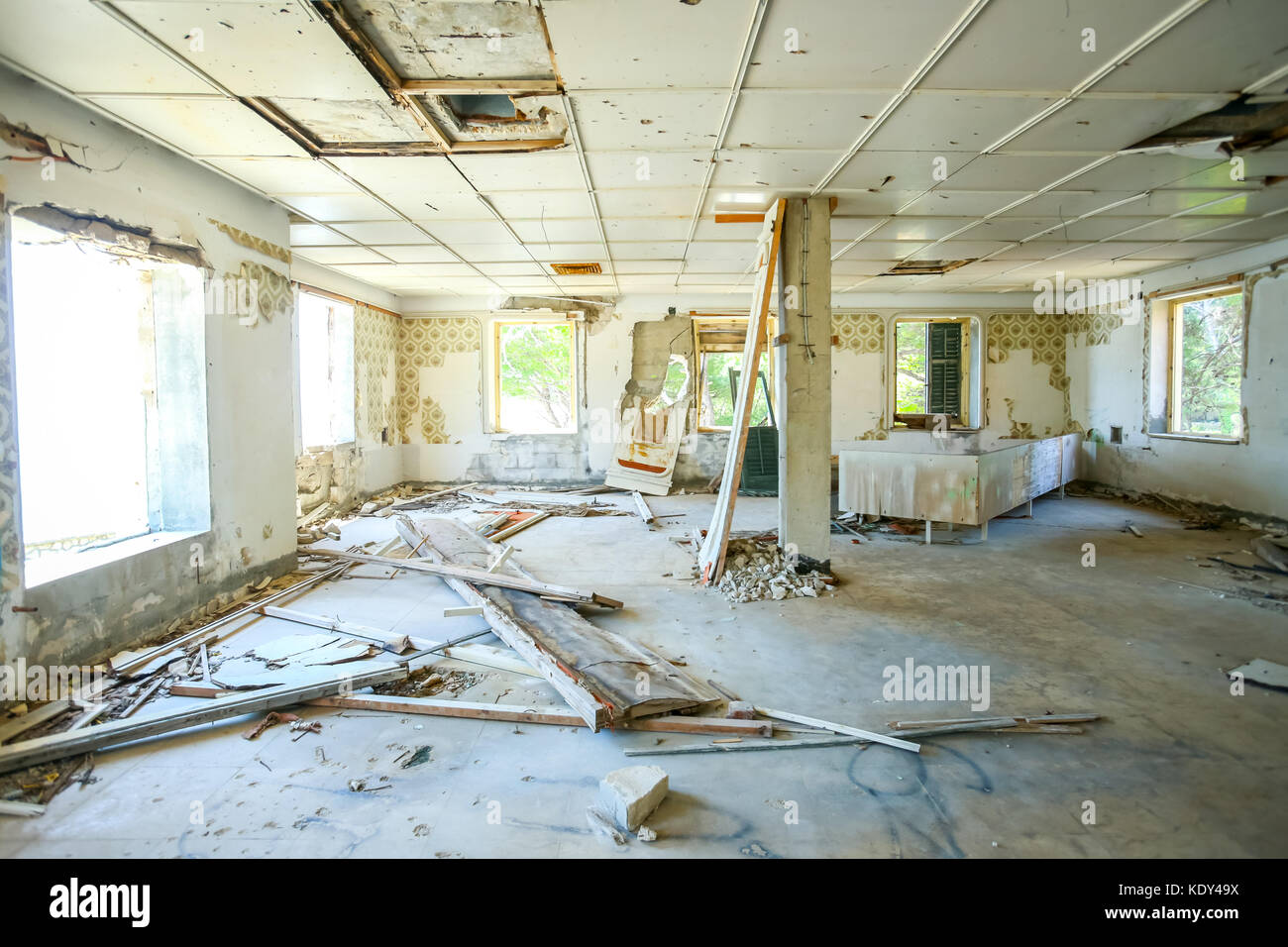 The interior of an old ruined hotel Stock Photo - Alamy