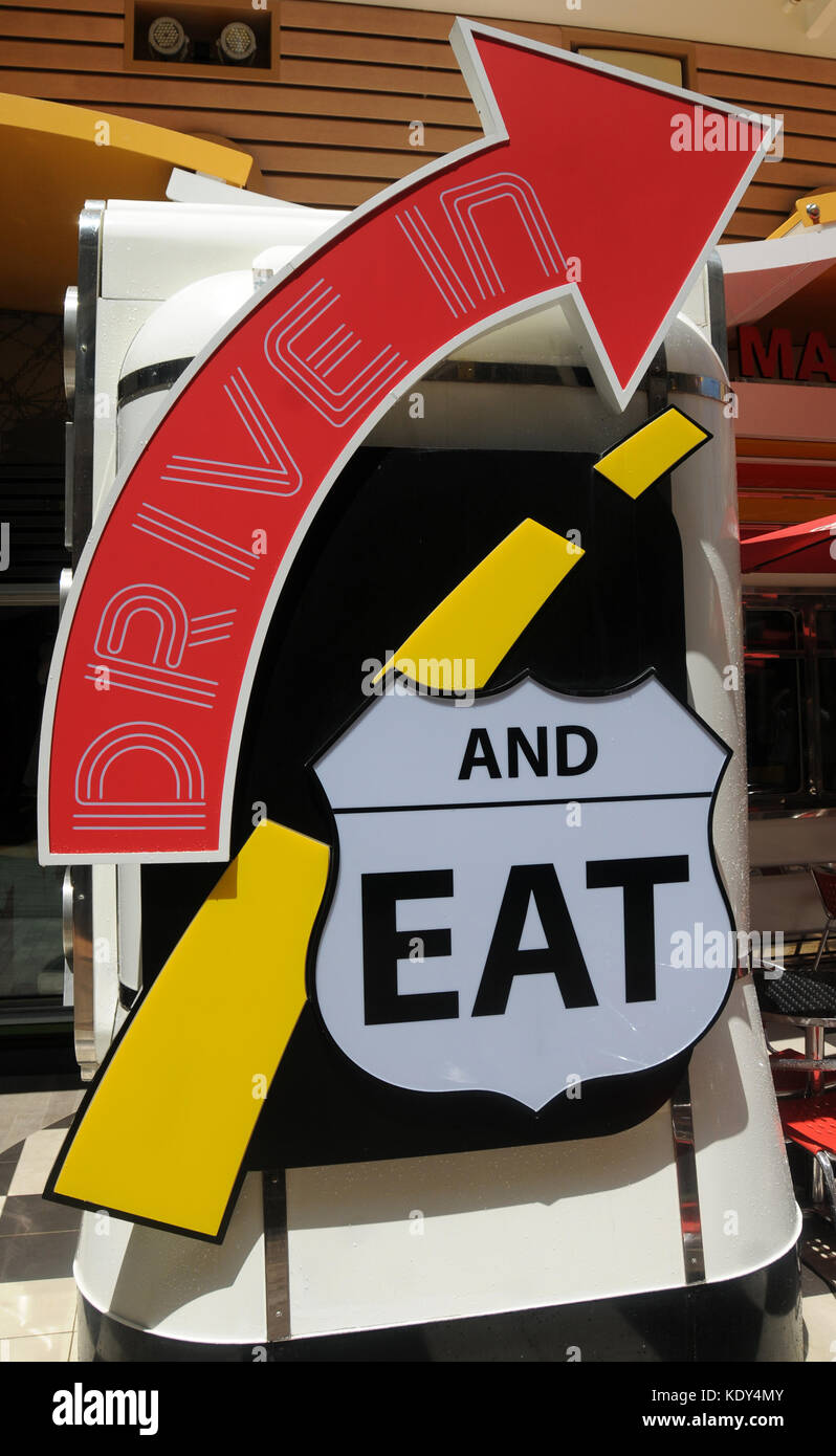 Restaurant roadsign hi-res stock photography and images - Alamy