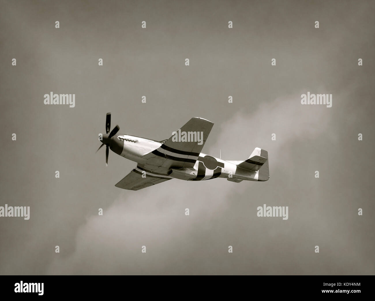 World War II era fighter plane in flight Stock Photo - Alamy