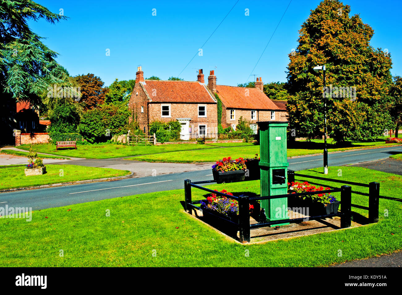 water pump and village green, Upper Poppleton, North Yorkshire Stock ...