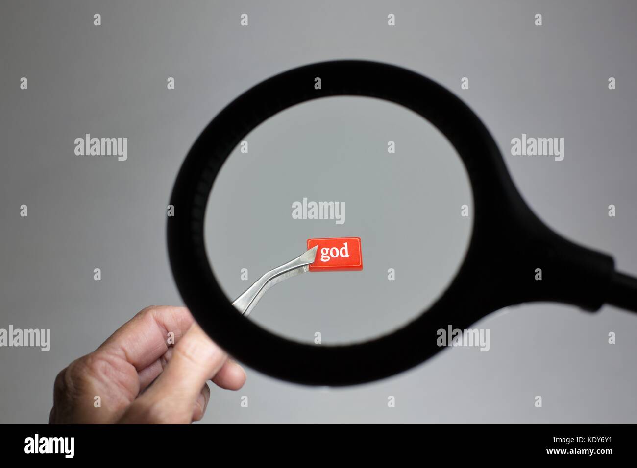 Under the magnifying glass hi-res stock photography and images - Alamy
