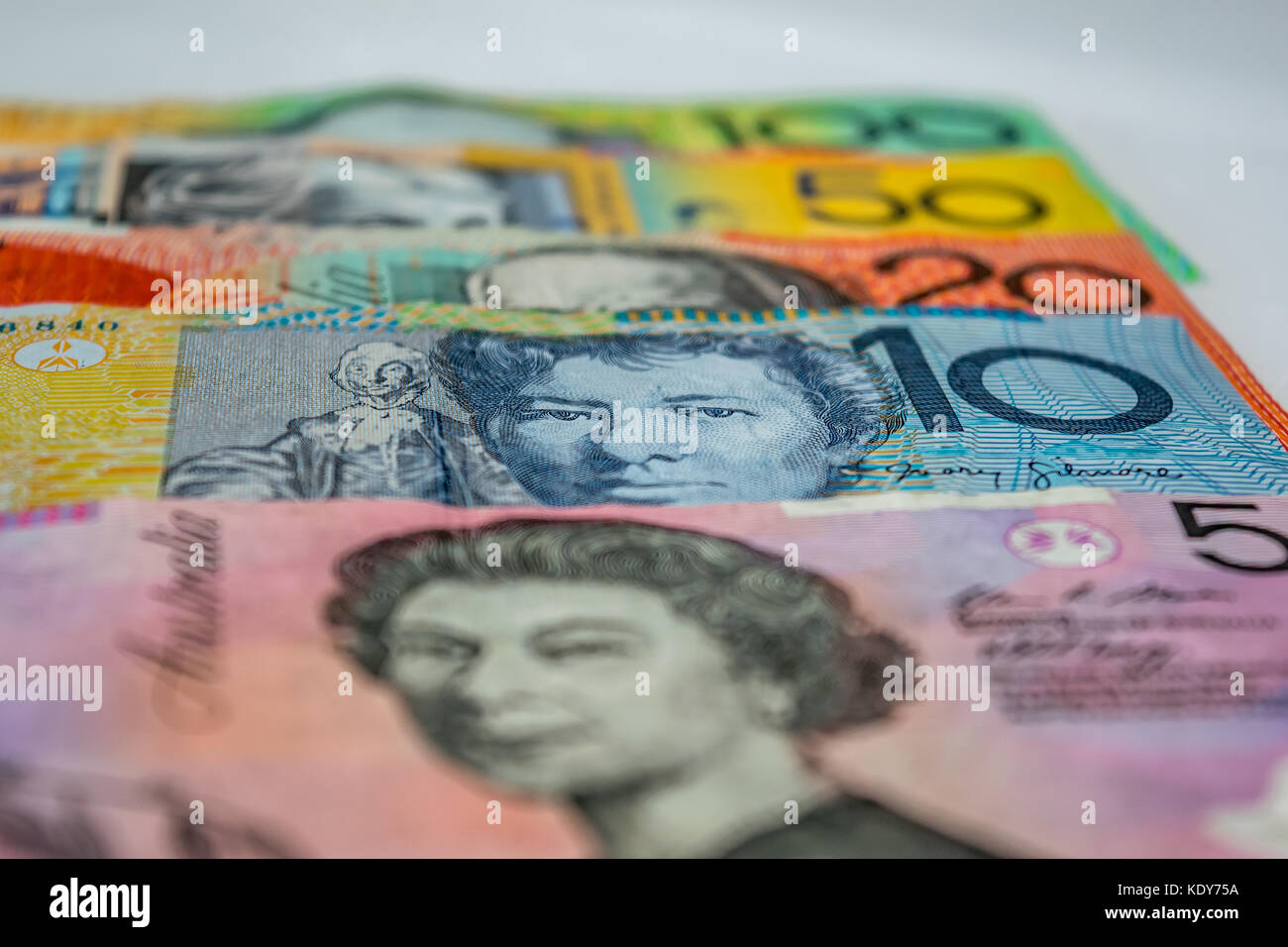 Australian 5 dollar notes hi-res stock photography and images - Alamy