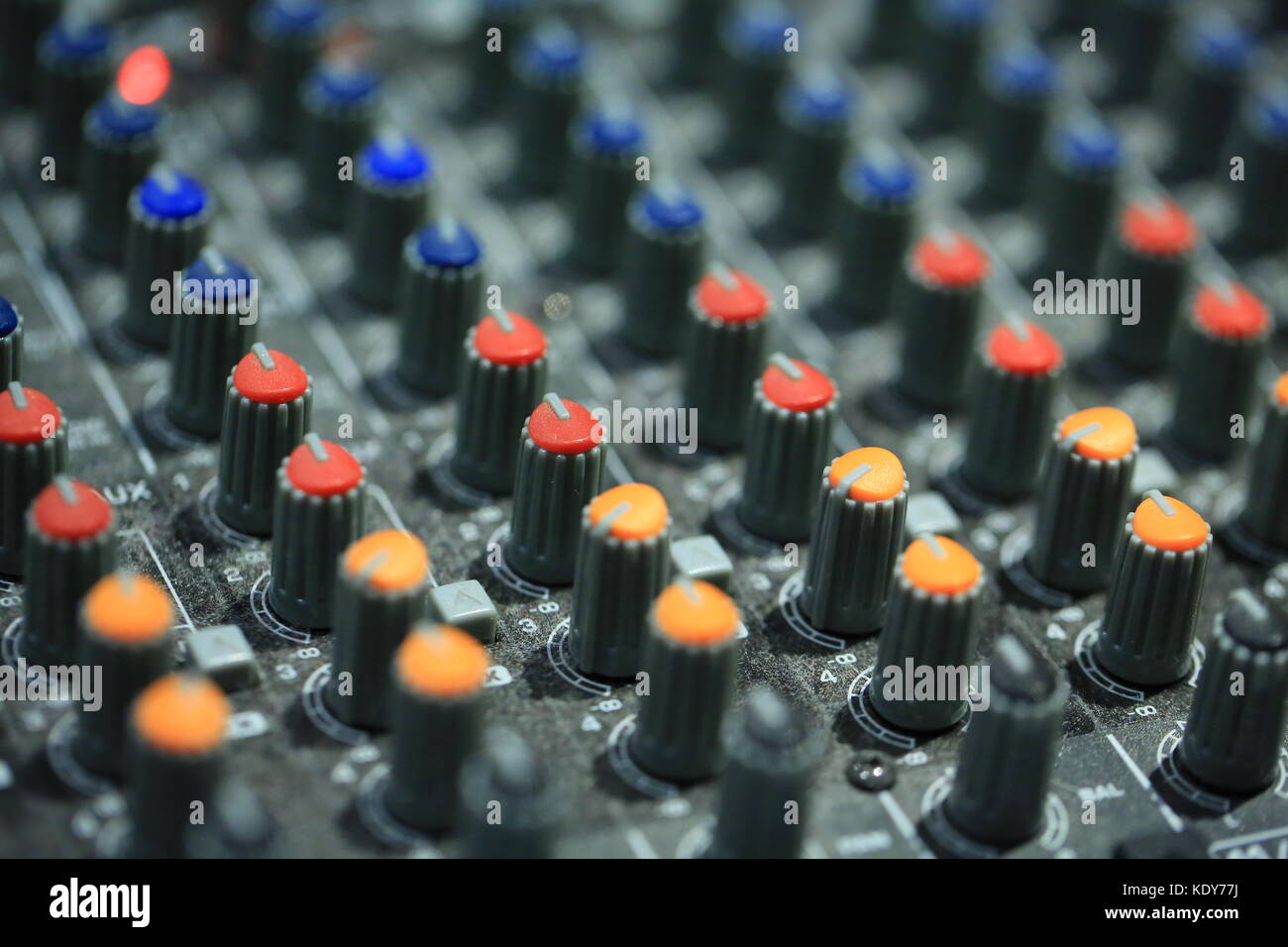 Mounting hi-res stock photography and images - Alamy