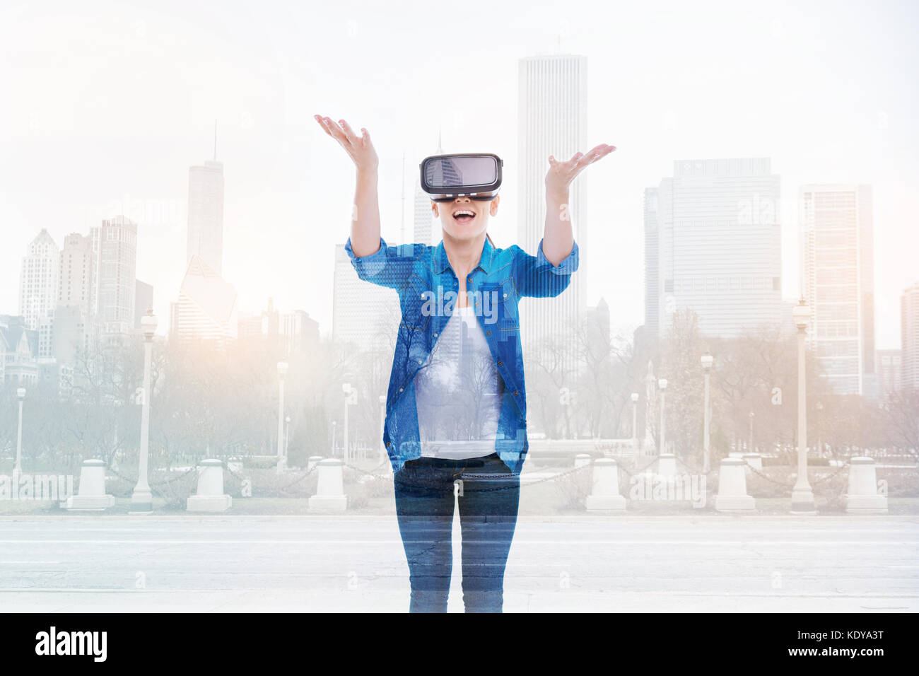 Throwing something up hi-res stock photography and images - Alamy