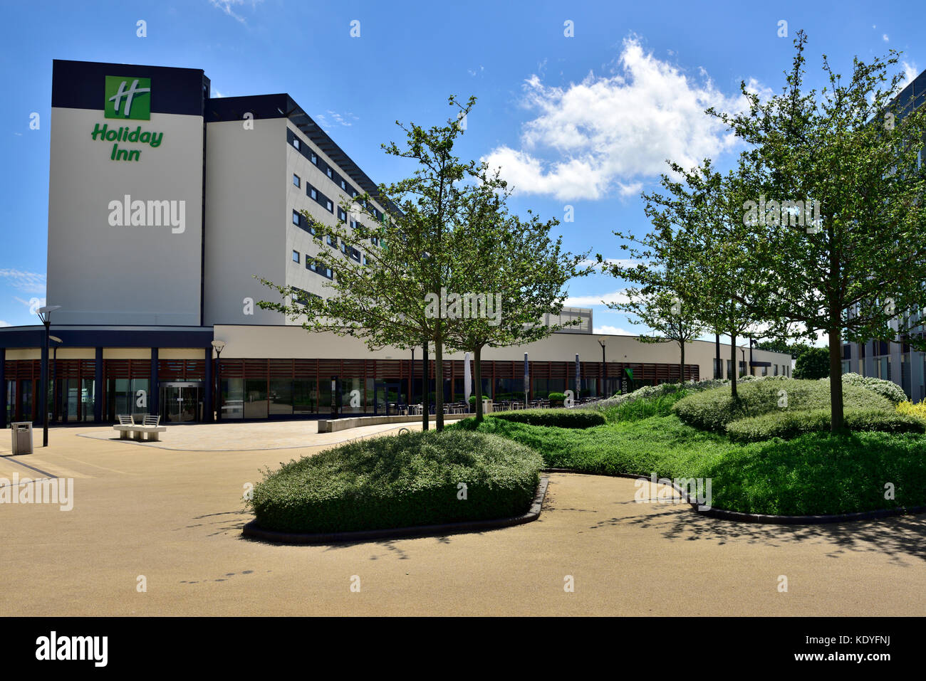 Holiday Inn Reading - M4, Jct.10, Reading, Berkshire, UK Stock Photo ...