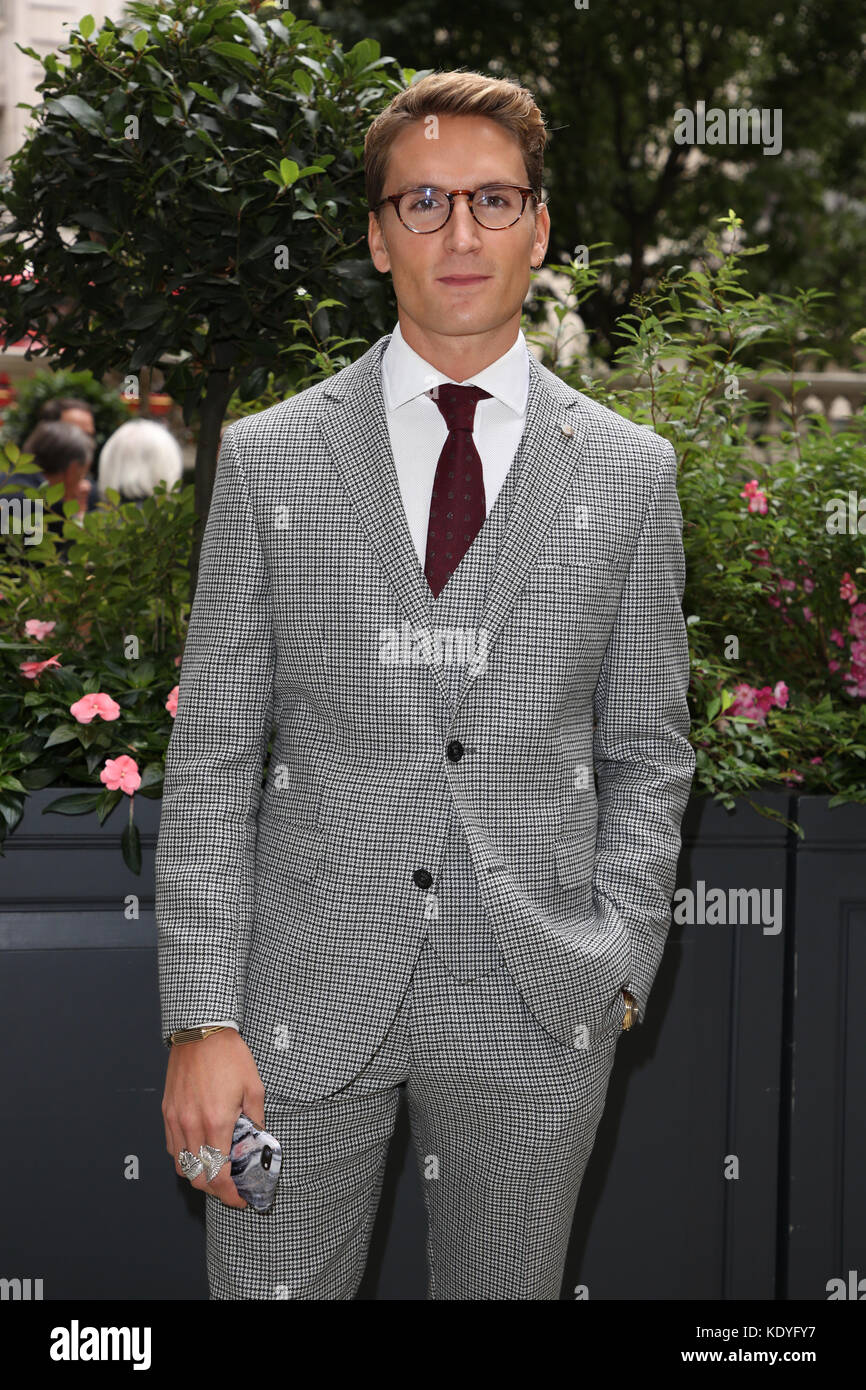 London Fashion Week Spring/Summer 2018 - Daks - Arrivals Featuring ...