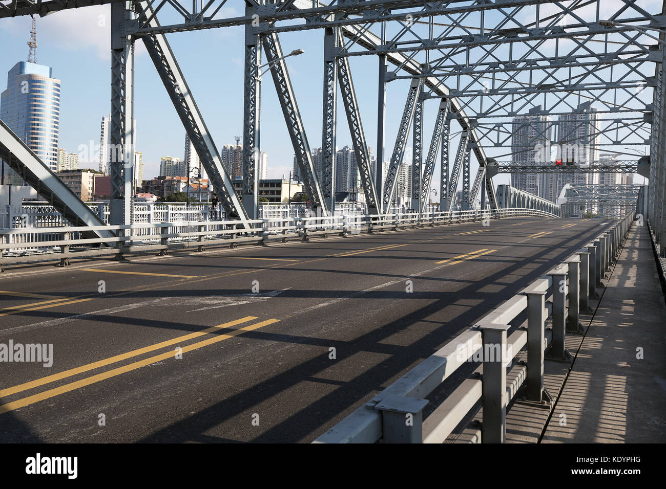 Steel bridge in guangzhou china Stock Photo - Alamy
