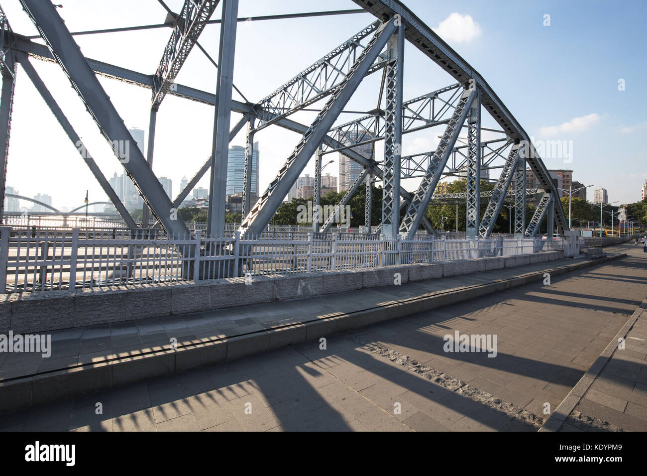 Steel bridge in guangzhou china Stock Photo - Alamy