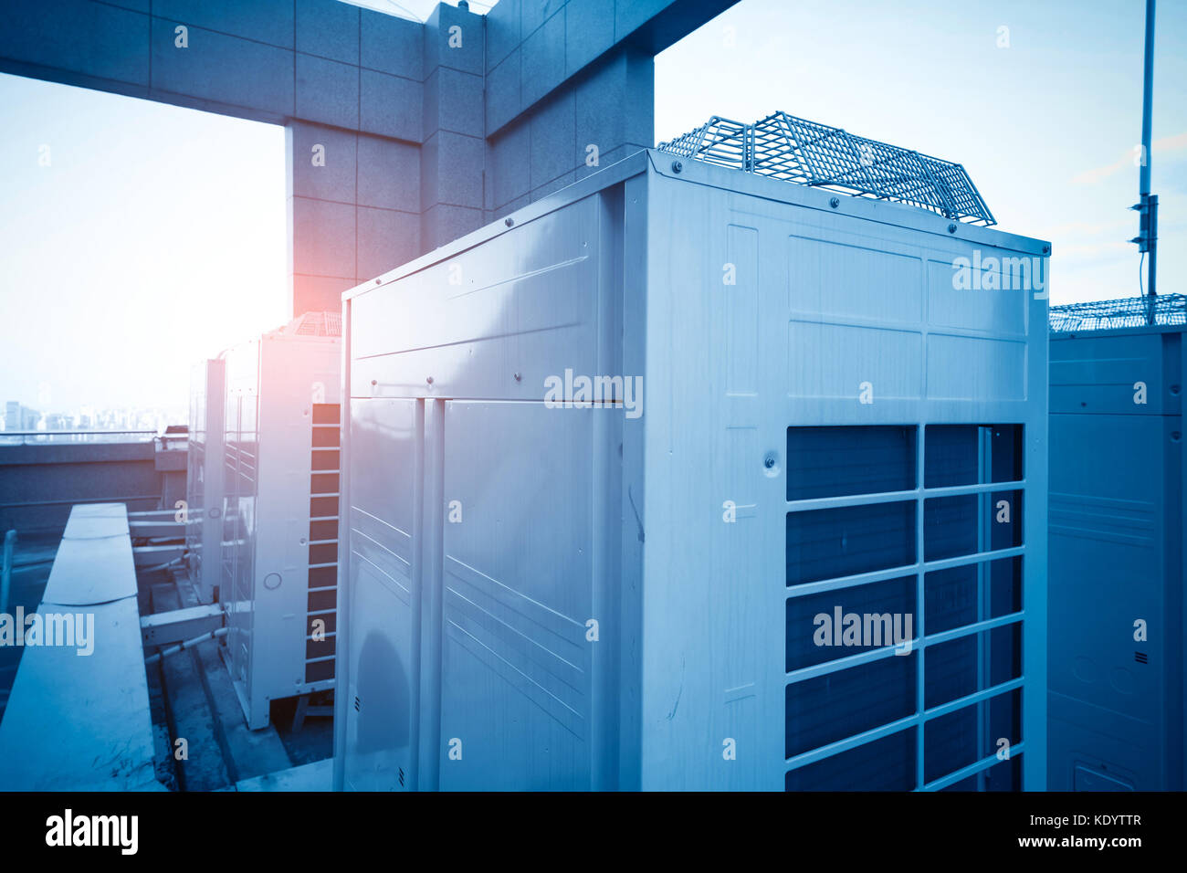 Air conditioning system assembled on top of a building Stock Photo - Alamy