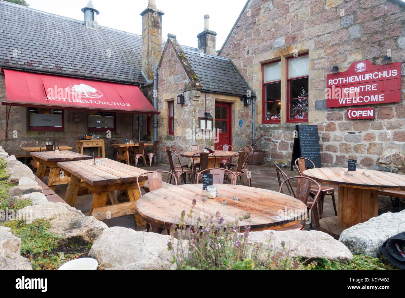 Rothiemurchus estate farm shop hi-res stock photography and images - Alamy